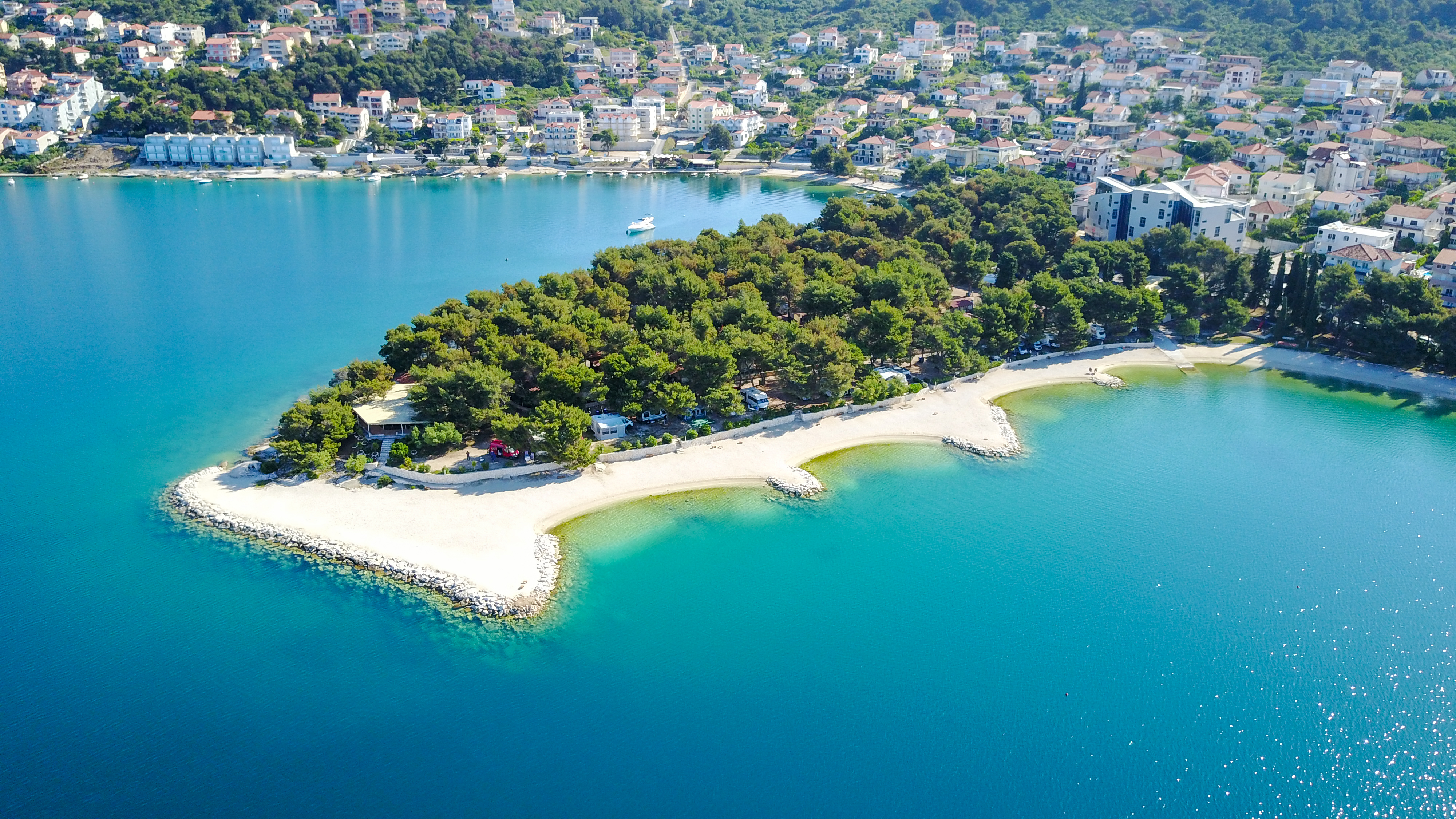 :: High resolution photo - Okrug Tourist Board :: Member of Split and ...